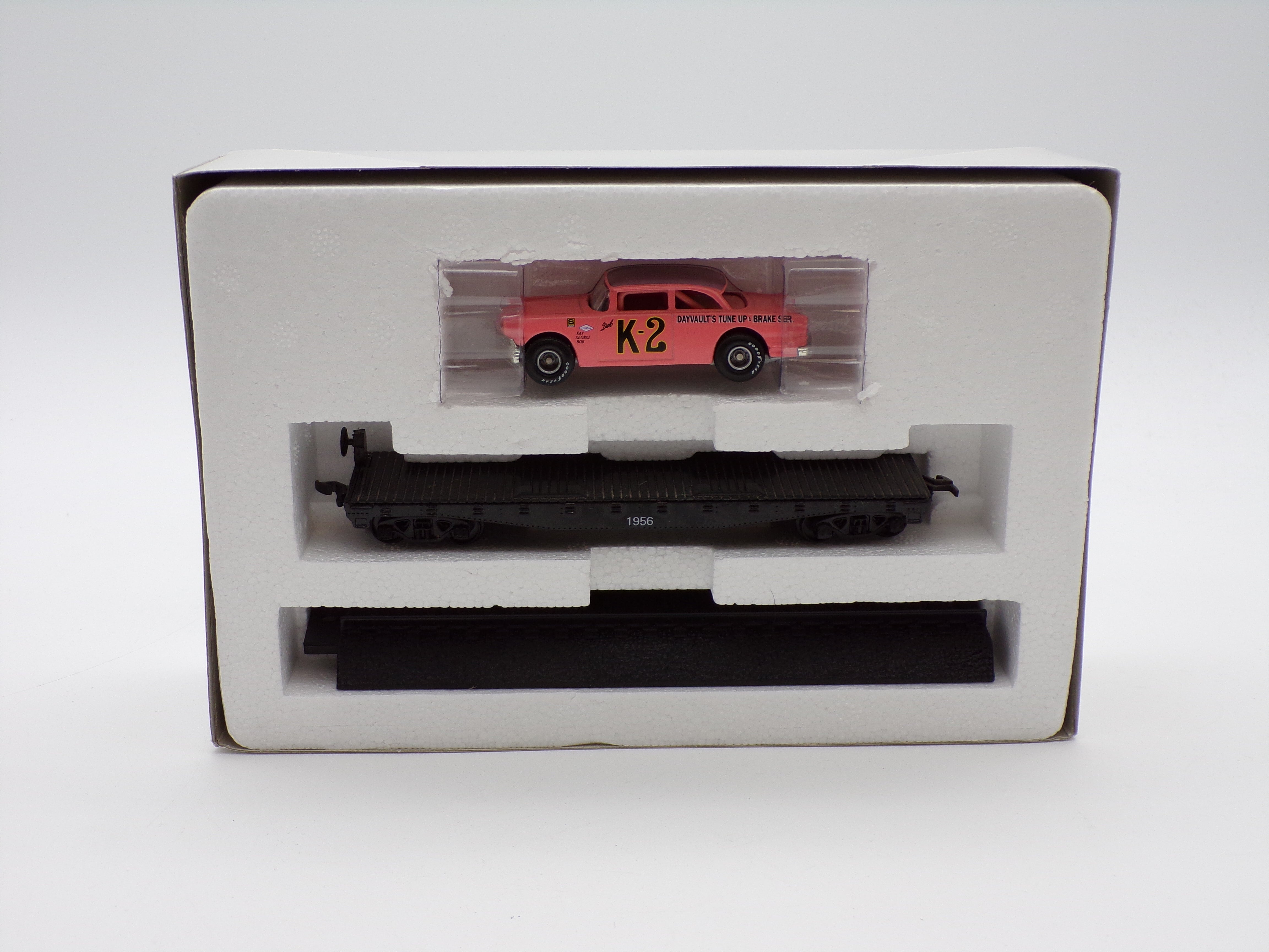 Item E873 - Dale Earnhardt 1956 Ford K-2 3pc 1:64 Revell Train Set ...
