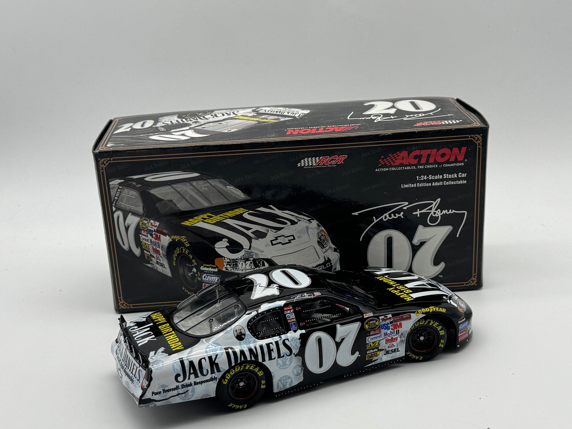 Item G812 - Dave Blaney #07 Jack Daniels / Happy Birthday 2005 Monte C ...