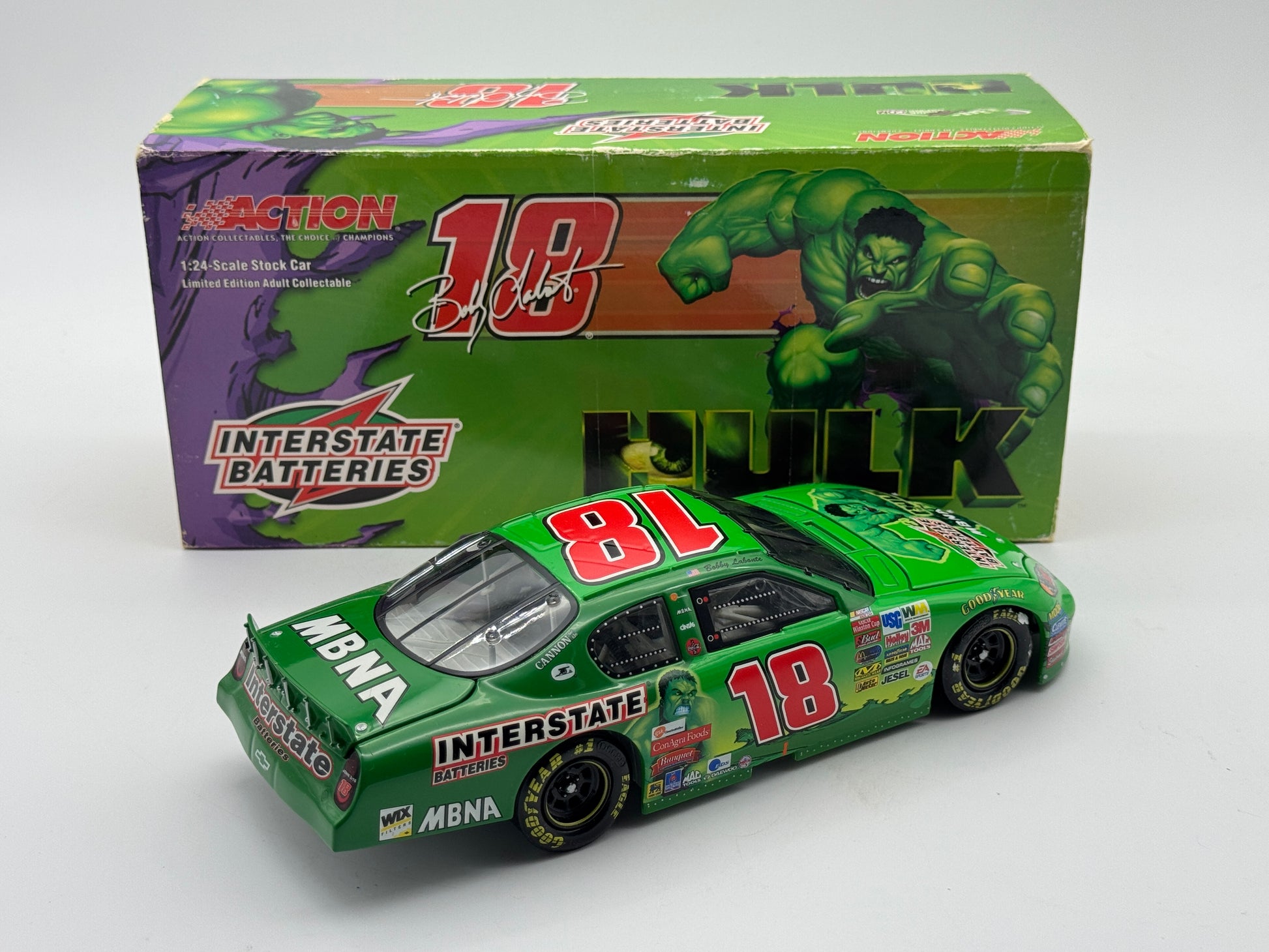 Item K086 - Bobby Labonte #18 Interstate Batteries / Hulk 2003 Monte C ...
