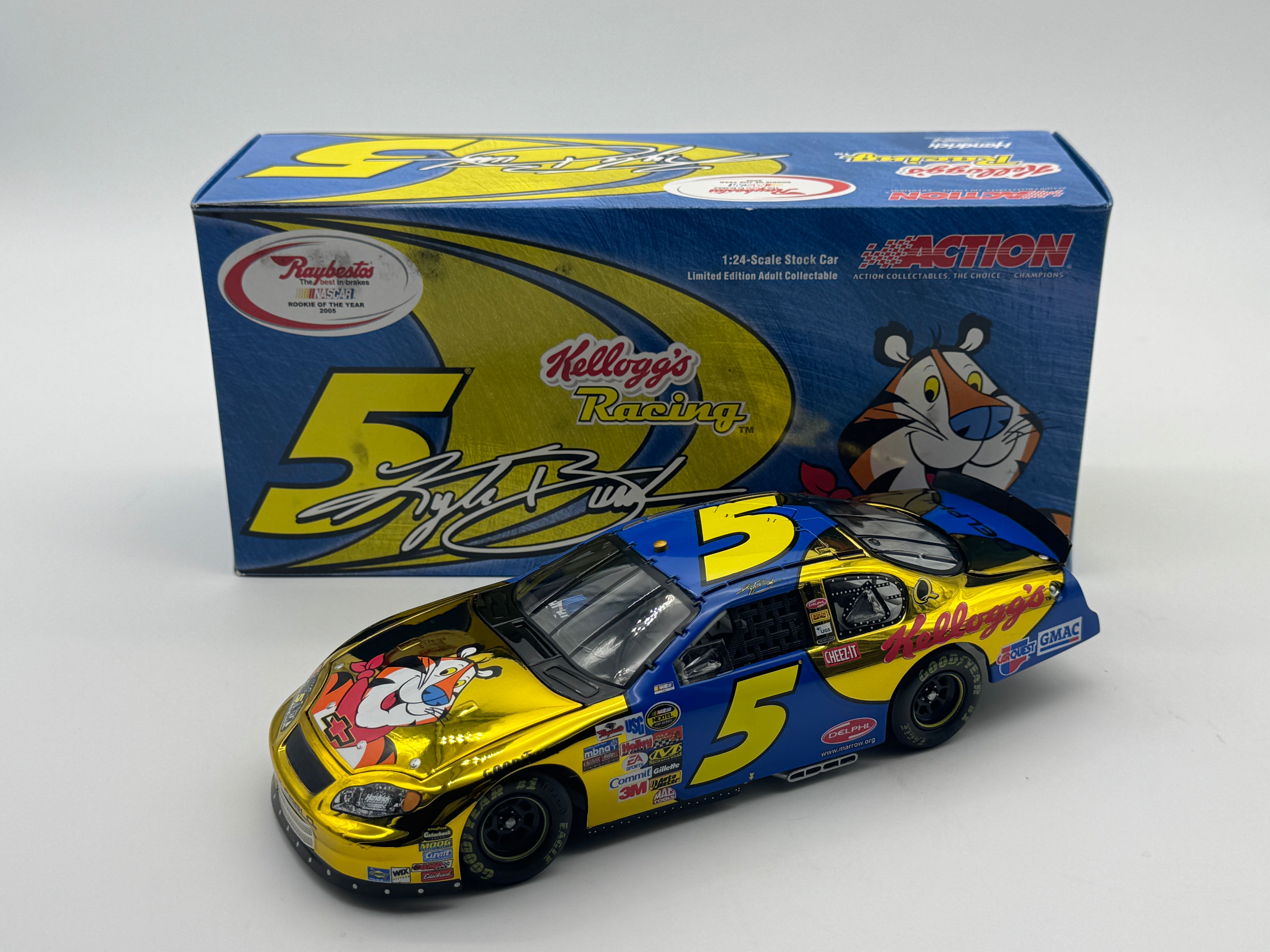 Item J912 - Kyle Busch #5 Kellogg's / Nextel Cup Rookie of the Year 20 ...