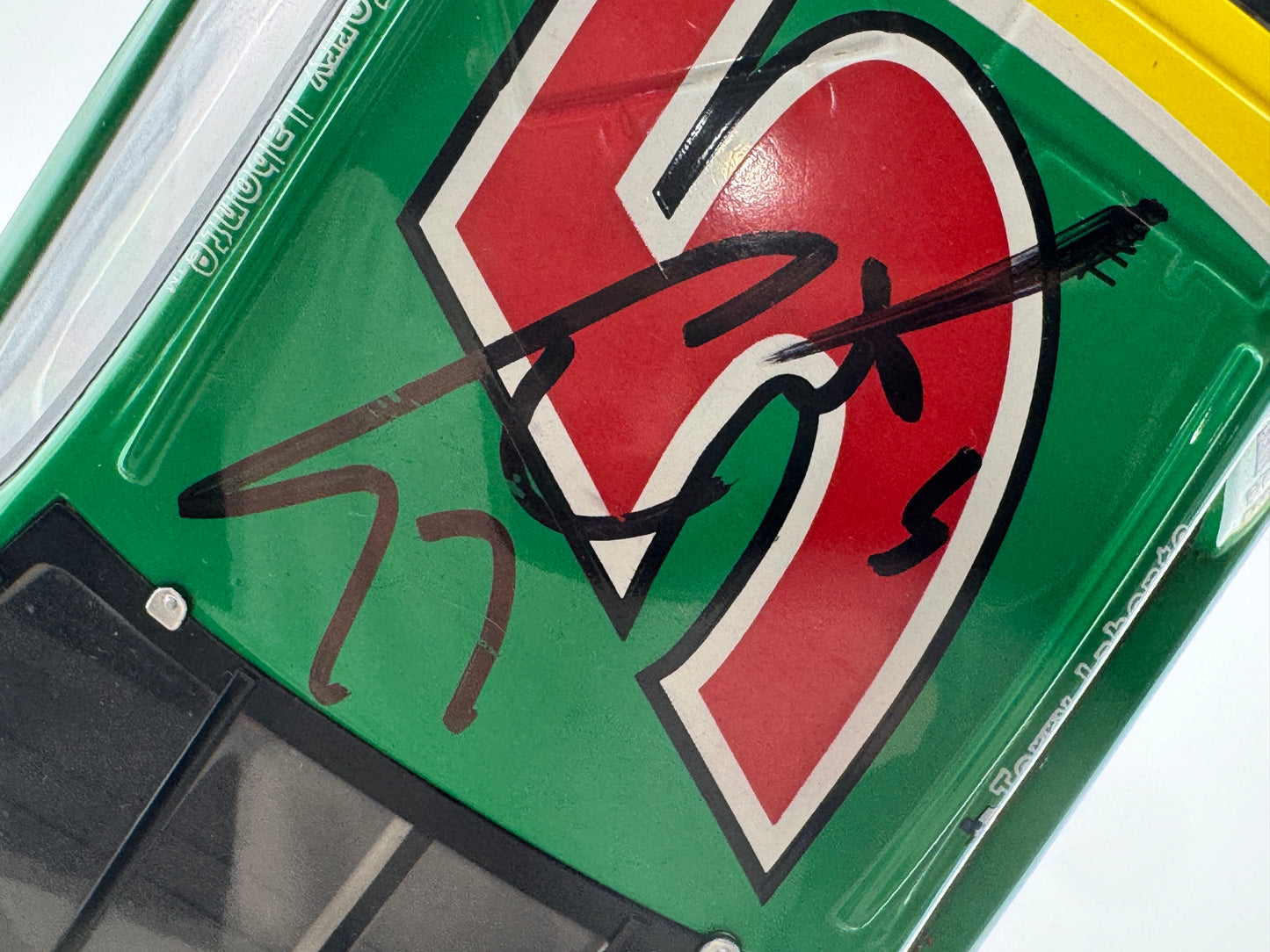 E - Item K275 - Terry Labonte #5 Kelloggs Corny Autographed 1:18 Scale – CircleBDiecastAuctions